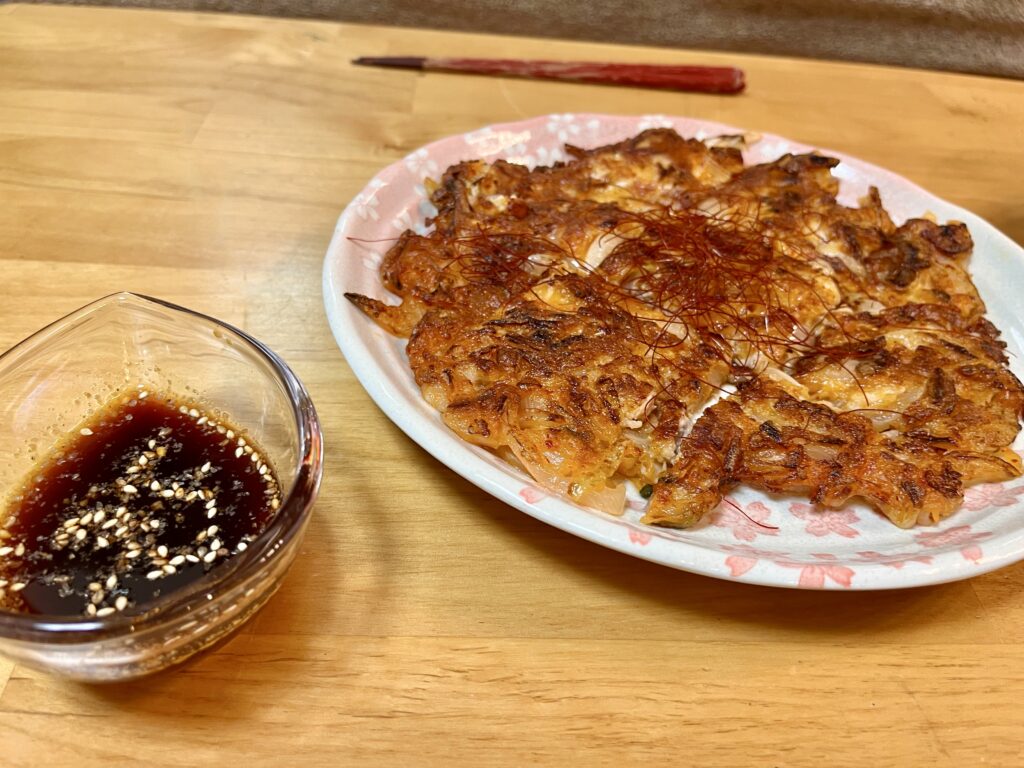 【酒泥棒】豚キムチチヂミ - リュウジのバズレシピメモ【作り方・コツ・感想】 - It's a piece of cake