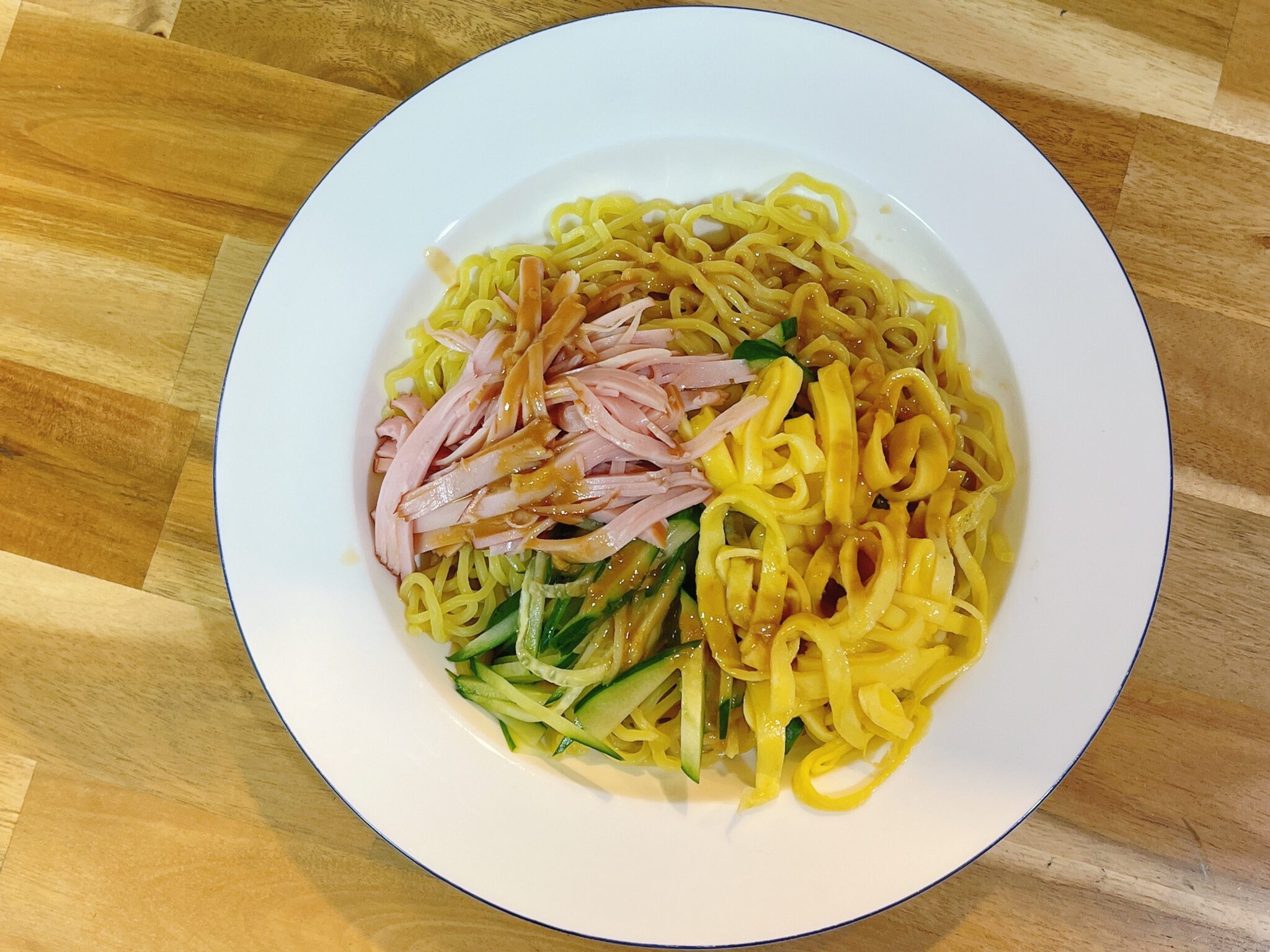 【タレが美味い】至高の冷やし中華 – リュウジのバズレシピメモ【作り方・コツ・感想】 | It's a piece of cake