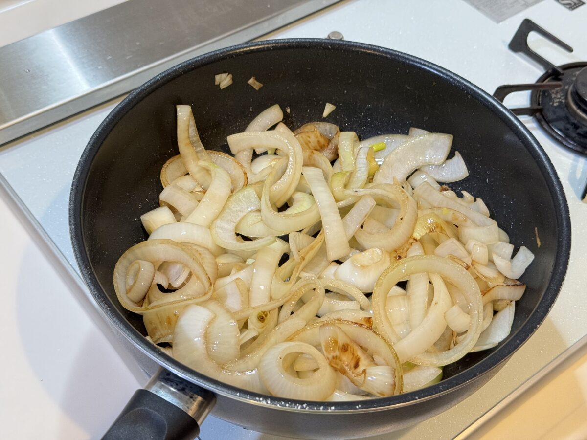 ルーで作る最高のハヤシライス – リュウジのバズレシピメモ【作り方・コツ・感想】 | It's a piece of cake